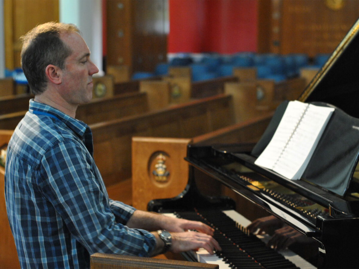 About - Simon Dinsdale